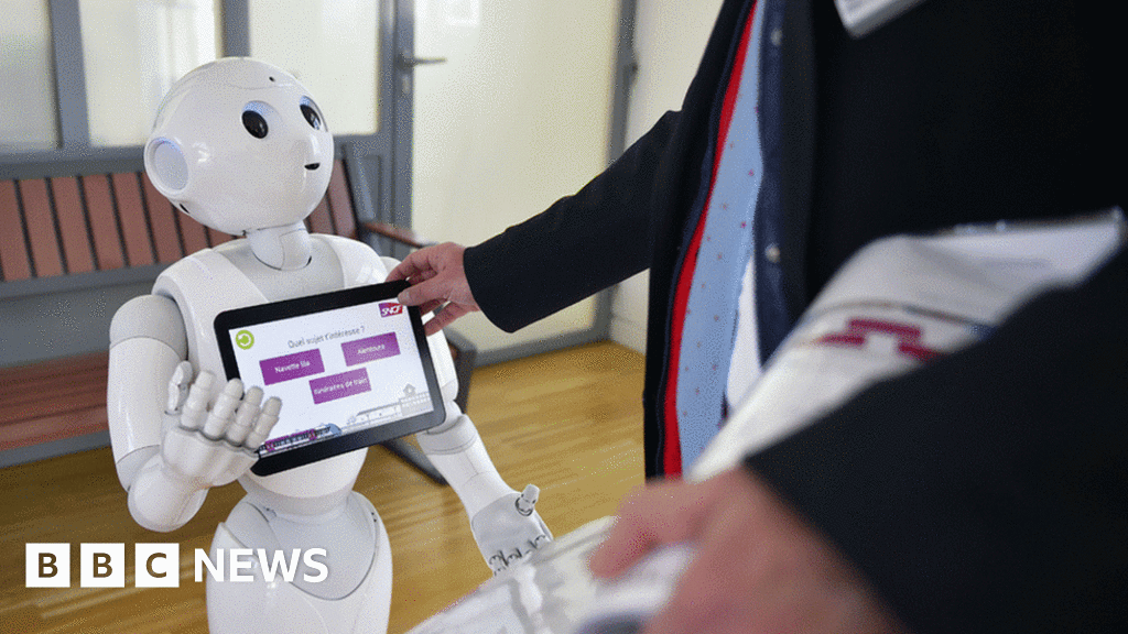 Pepper robot to open up to Android - BBC News