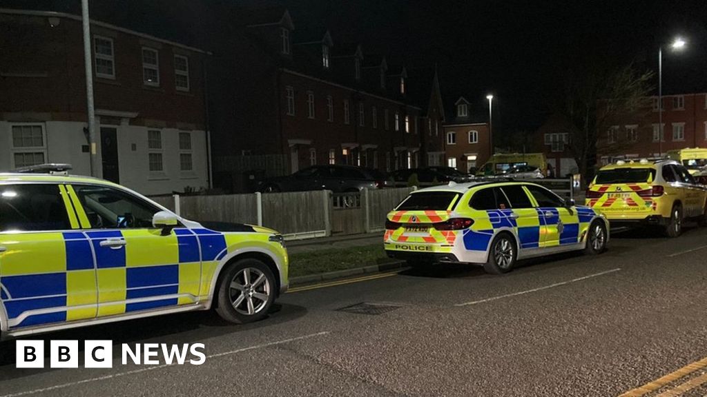 Lincolnshire Police: 'Tainted drugs' alert after five people fall ill ...