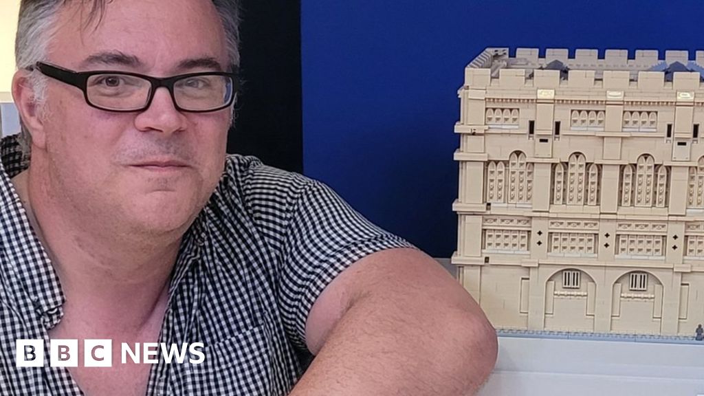 Lego model of historic Norwich Castle goes on display - BBC News