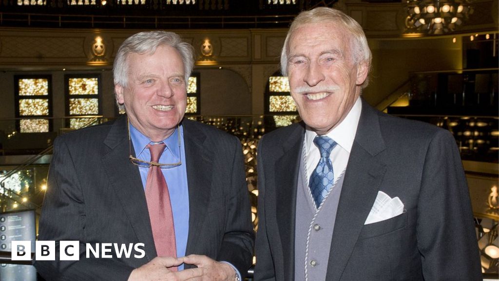 Sir Bruce Forsyth: Lord Grade recalls 'a very special man' - BBC News