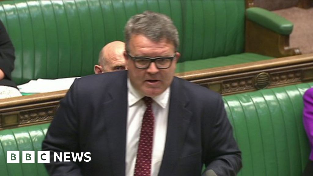 Tom Watson refuses to apologise over Lord Brittan - BBC News