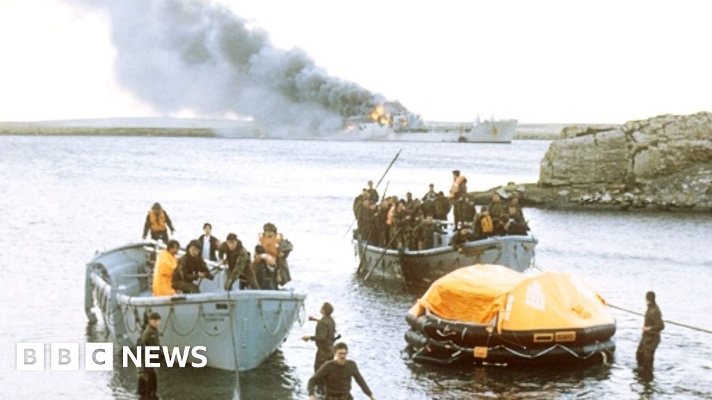 Falklands War: Five stories from Wales 40 years on - BBC News