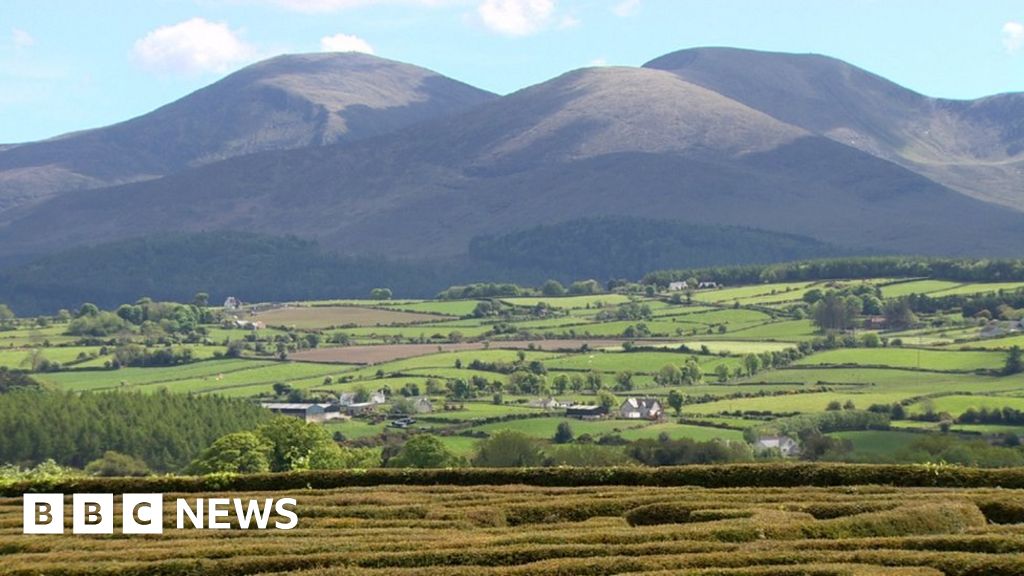 People in Northern Ireland's rural areas 'are happier'