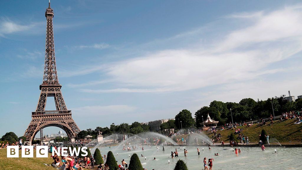 European heatwave: France hits record temperature - BBC News