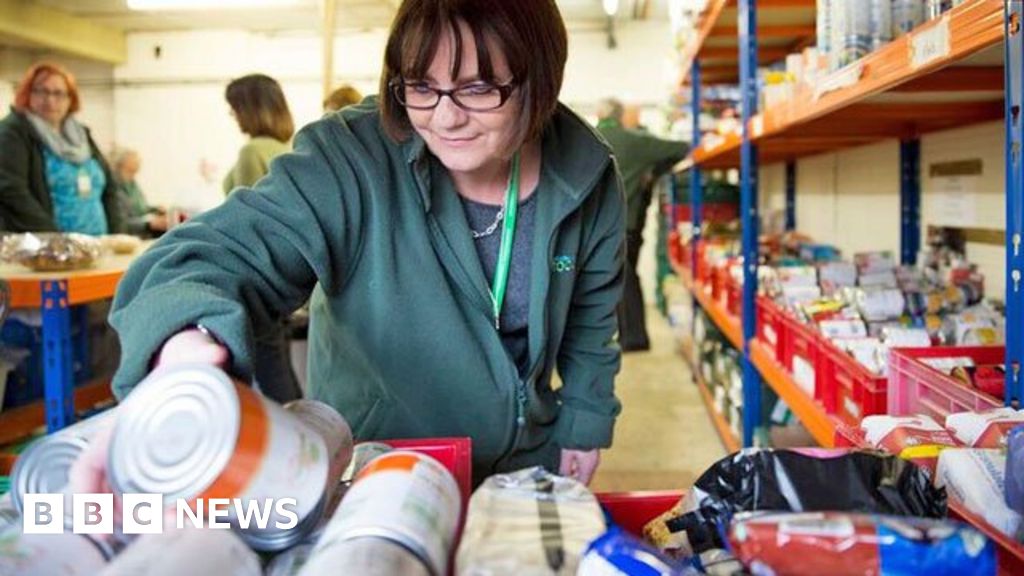Food bank charity gives record level of supplies - BBC News