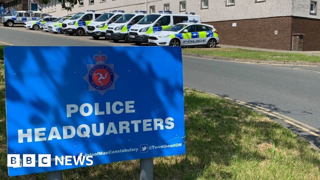 Number of young offenders on the Isle Man doubled over past year - BBC News