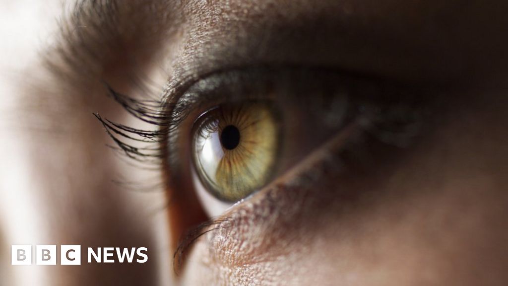 Google's DeepMind to peek at NHS eye scans for disease analysis - BBC News