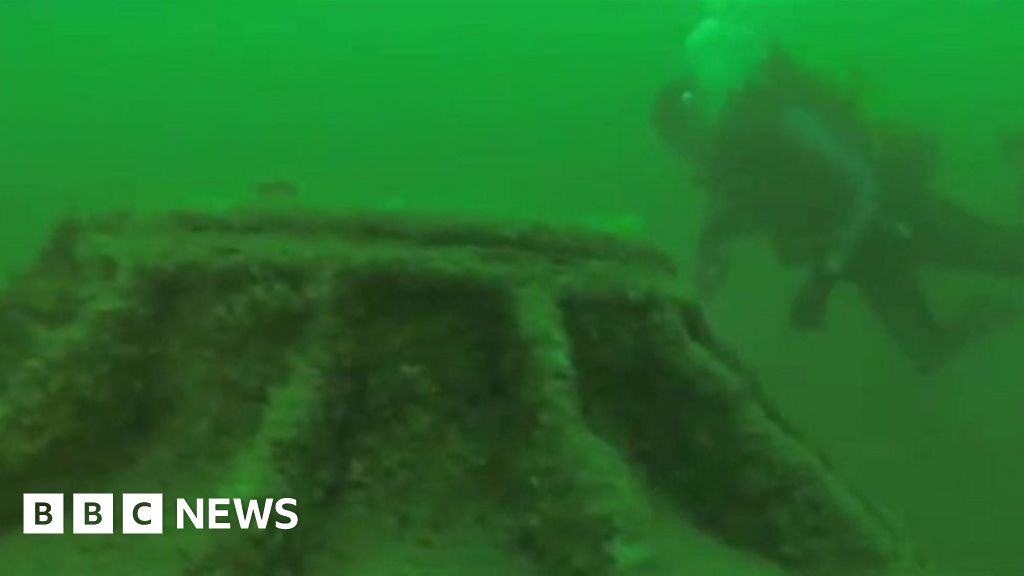 German WW1 U-boat wreck identified off Norfolk coast - BBC News