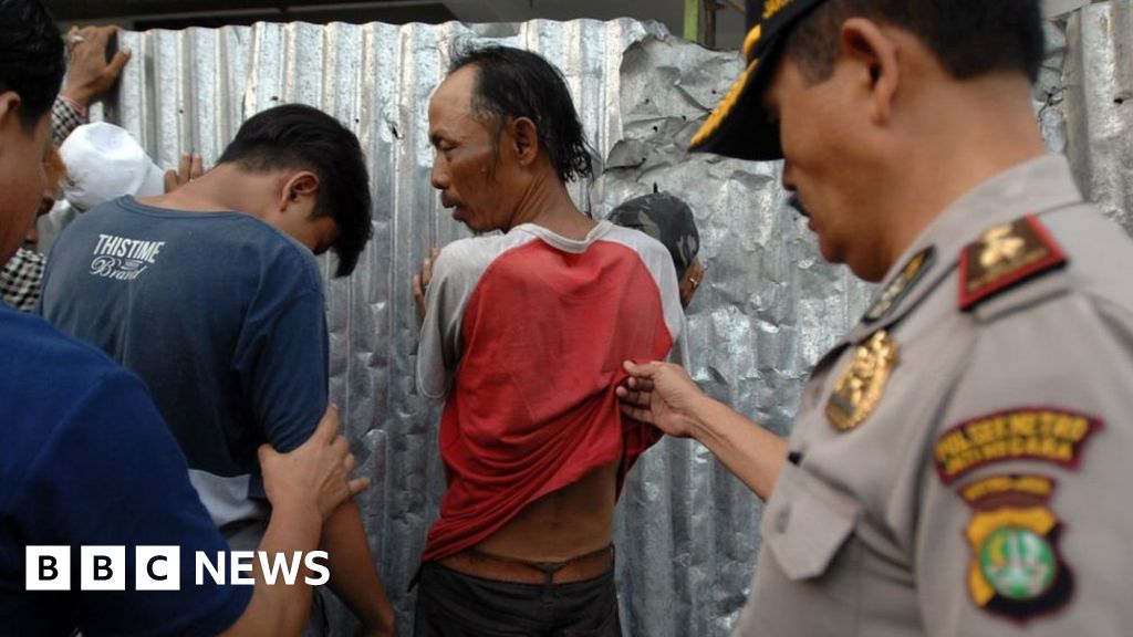 Asian Games: Indonesia police kill dozens in criminal crackdown