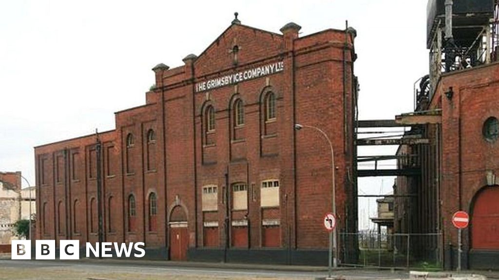 New plans to save 'at risk' landmark Grimsby Ice Factory - BBC News
