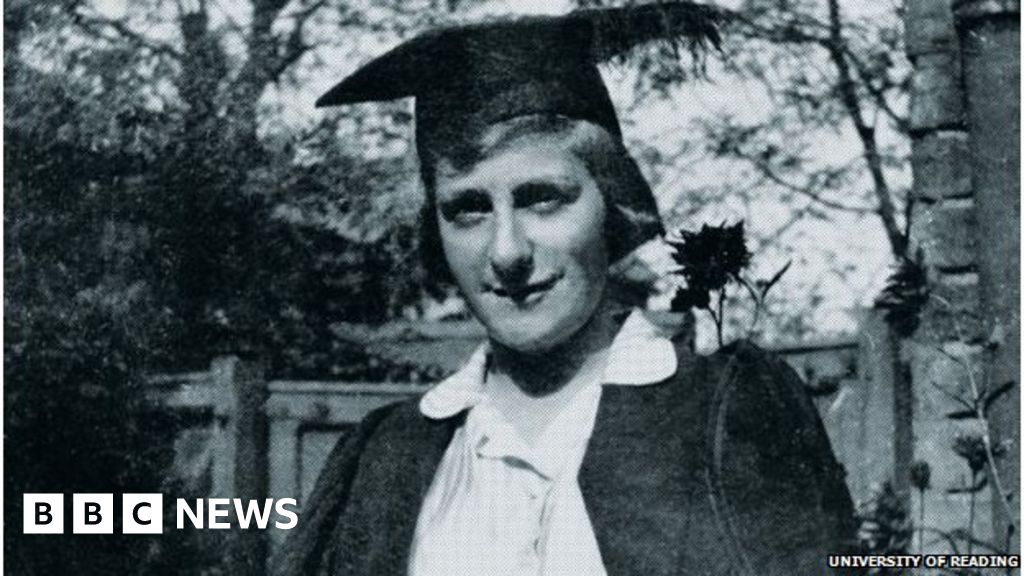 Edith Morley: First female professor honoured at Reading - BBC News