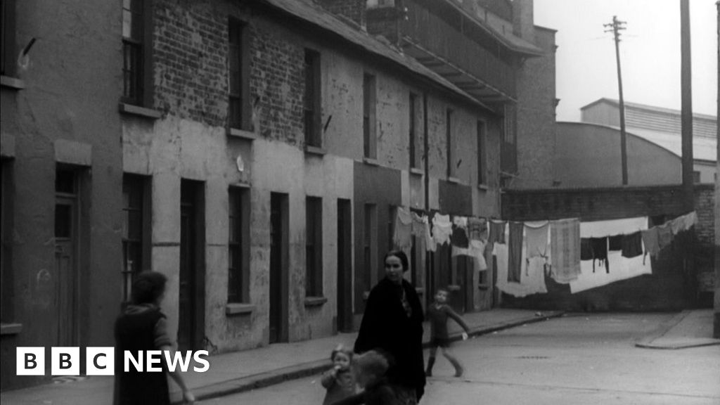 Northern Ireland's first generation stories - BBC News