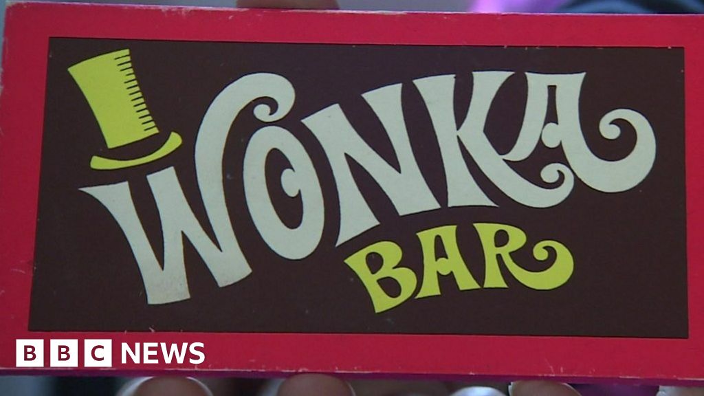 Willy Wonka superfan's world of pure imagination - BBC News