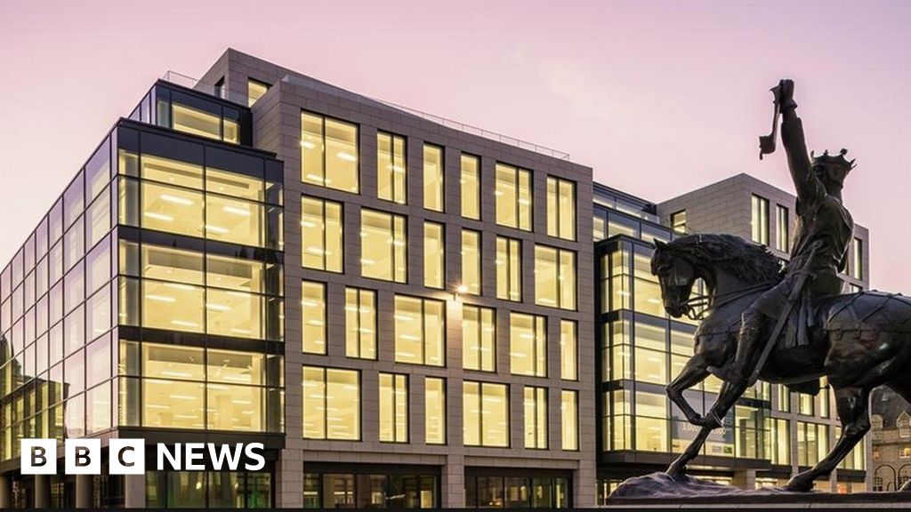 Aberdeen Journals set to return to city centre - BBC News