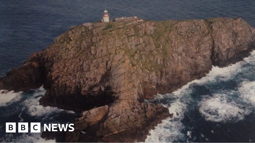 Mayo helicopter crash: Underwater vehicle to be used in search ...