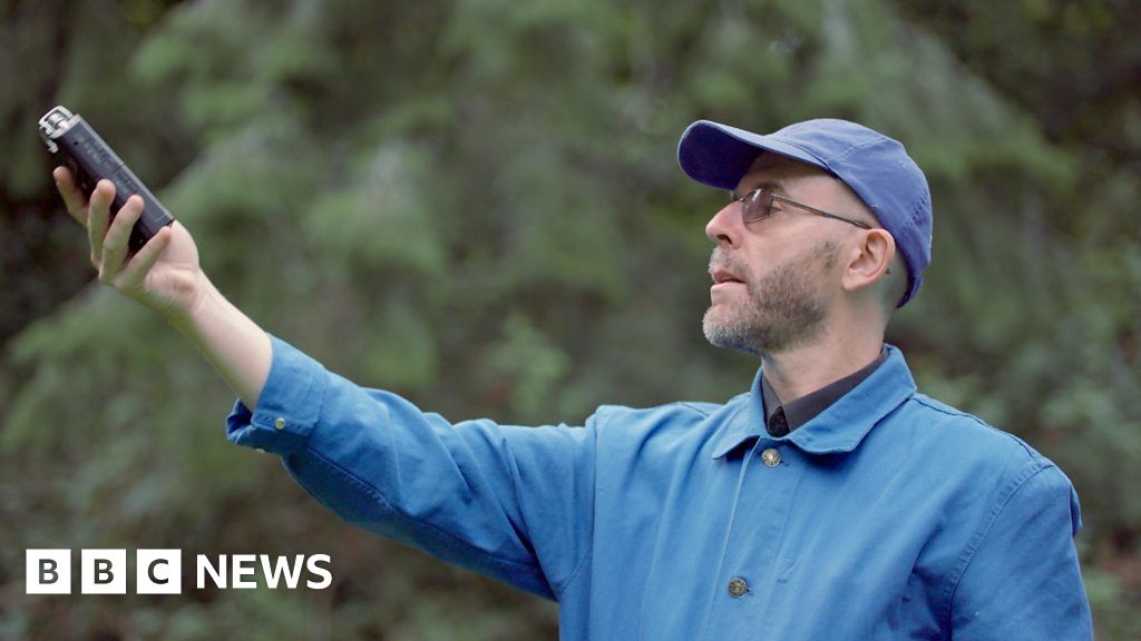 Isle of Wight musician fights tinnitus with soundscapes