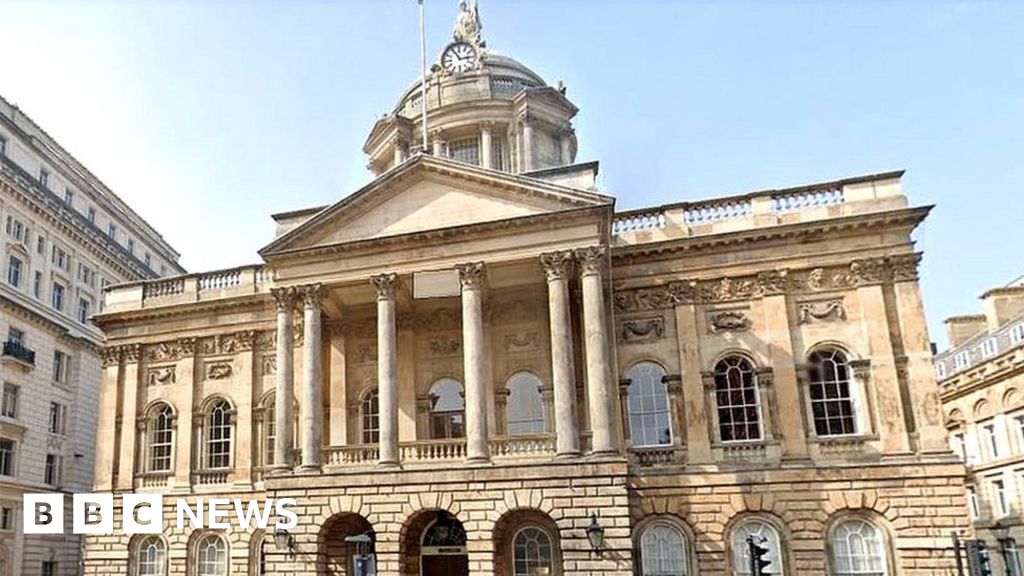Liverpool 'needs two new schools' to meet pupil demand - BBC News
