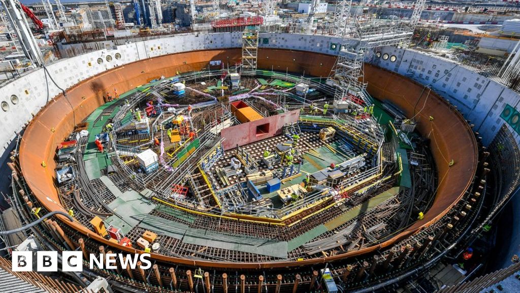 Hinkley Point C: Dust cloud released as nuclear site silo damaged