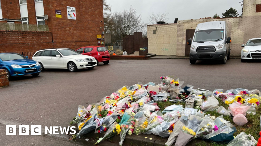 Teen charged with murder over Haverhill car park stabbing - BBC News