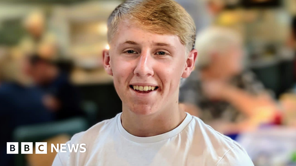 Mental health neglect contributed to patient escape death - jury - BBC News