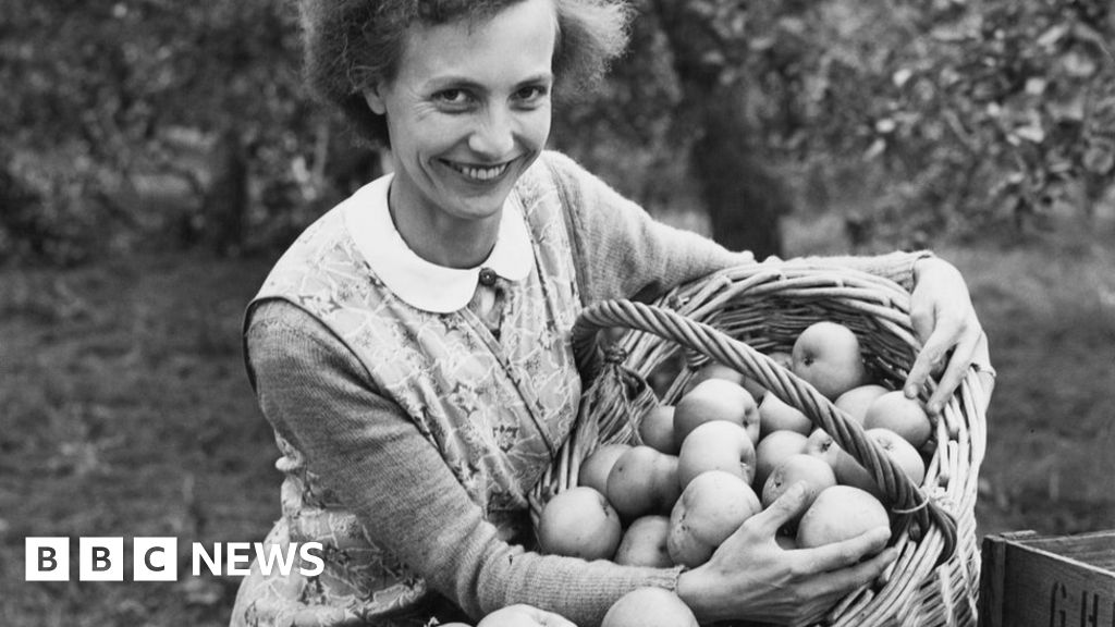 Festival to celebrate 200-year-old Bramley apple - BBC News