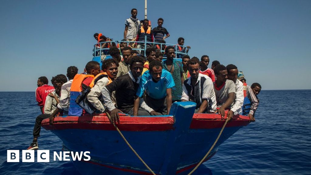 Migrant crisis: Macron unveils plans after meeting