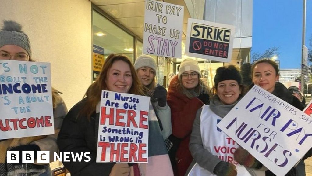 NHS 75: Rapid increase in staff needed, Welsh chief says - BBC News