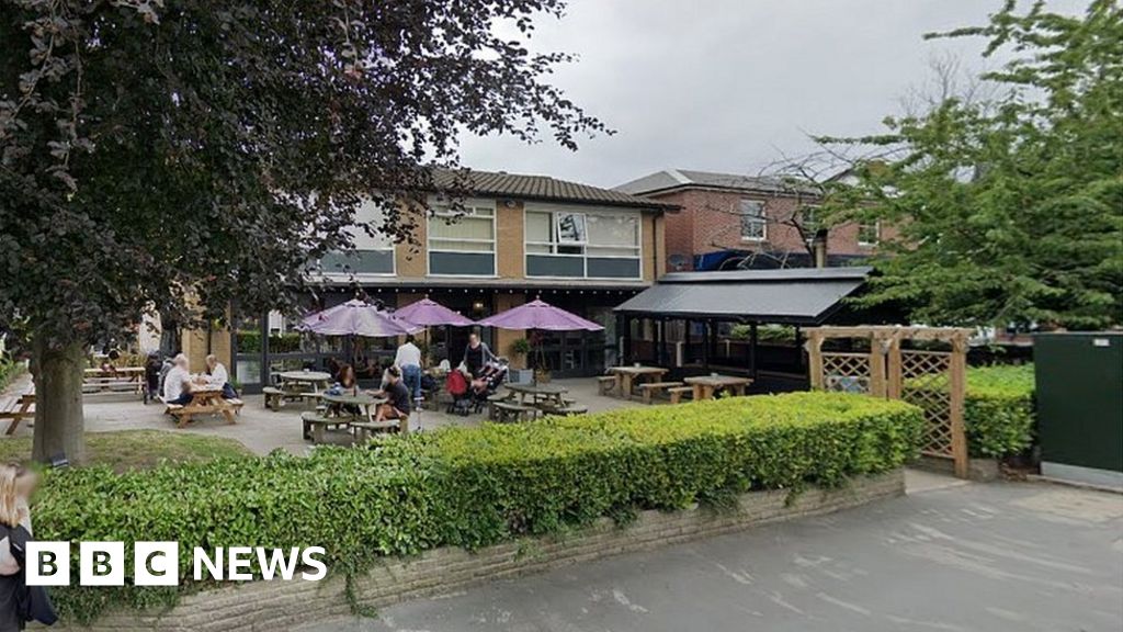 Coronavirus: Heaton Moor bar owner angry at 'irresponsible' drinker ...