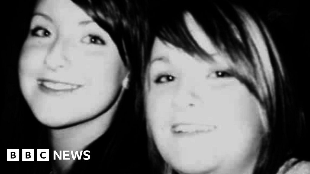 Losing a twin: 'With great love, comes great loss’ - BBC News