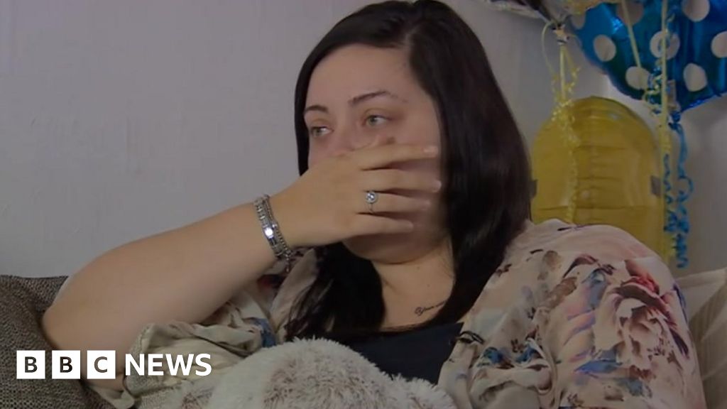 Grape choke toddler Jacob Jenkins' mother's heartbreak - BBC News