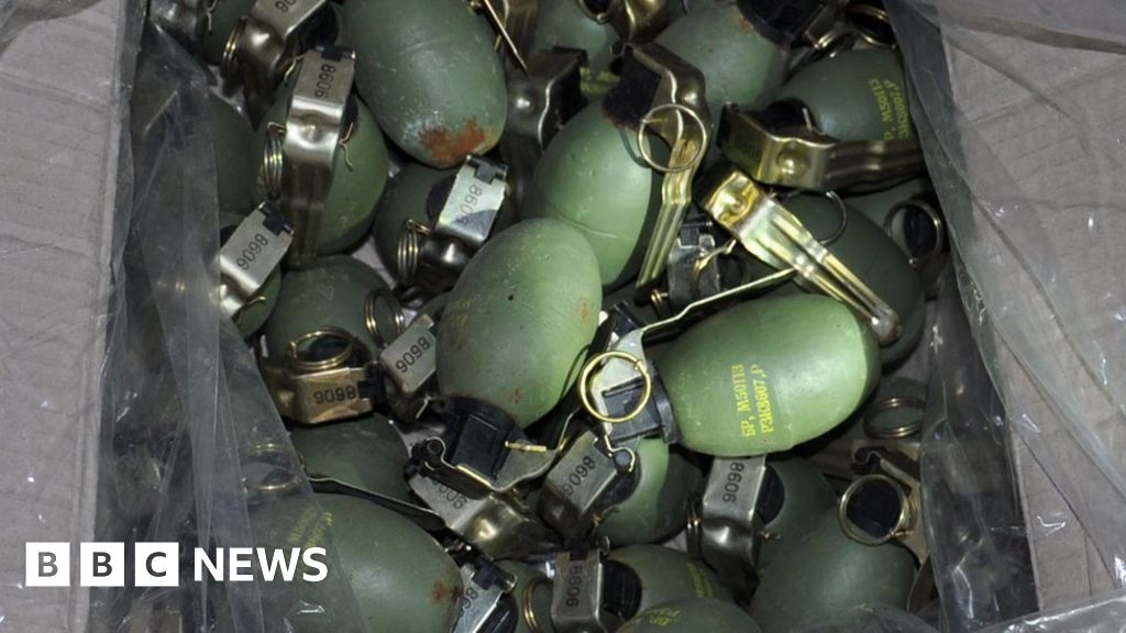 Serbia makes its biggest arms haul in 16 years - BBC News