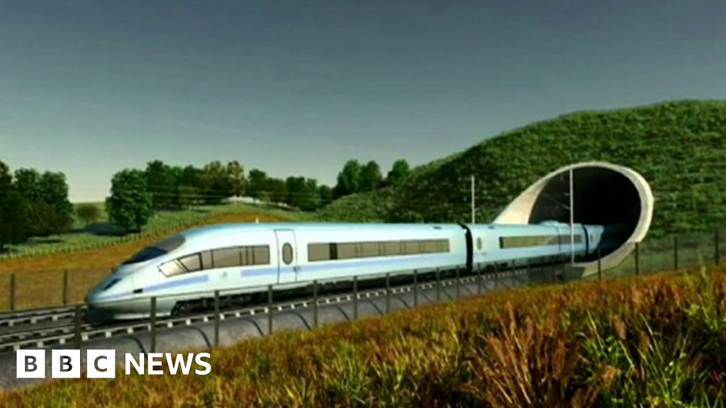 Chancellor urges Chinese to pitch for HS2 contracts - BBC News