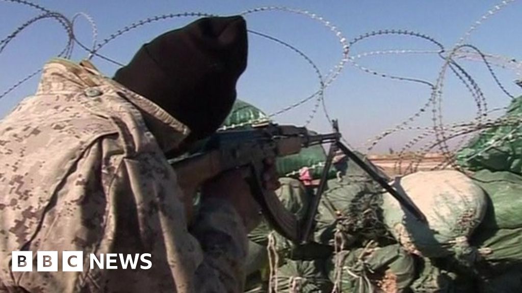 Afghanistan: Sangin almost entirely in Taliban hands - BBC News