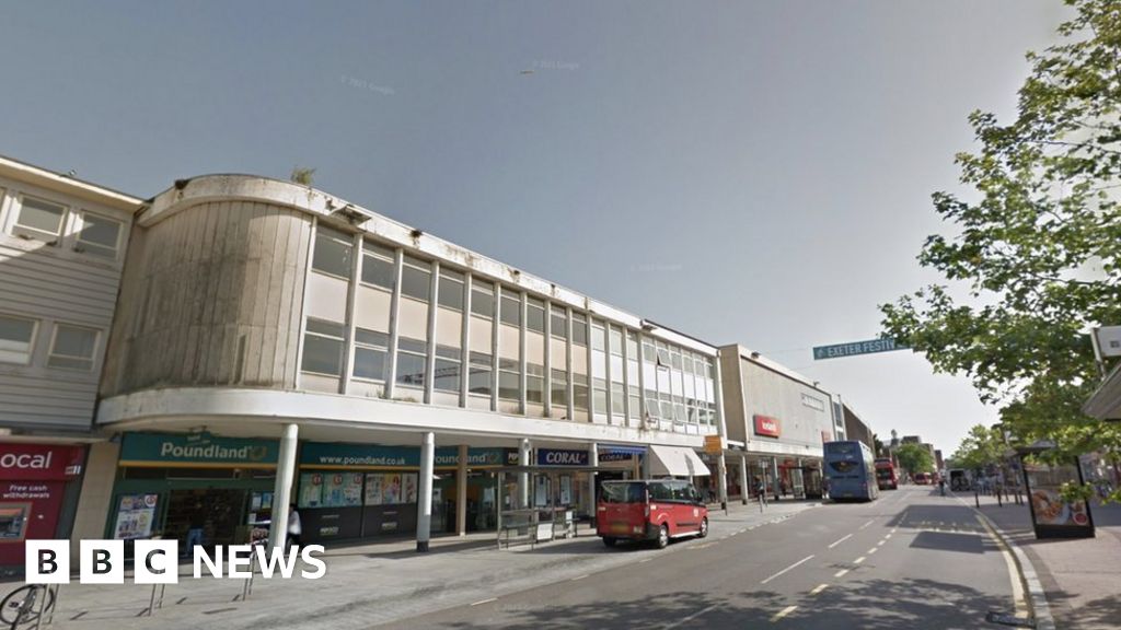 Witness appeal after Exeter assault leads to head surgery - BBC News