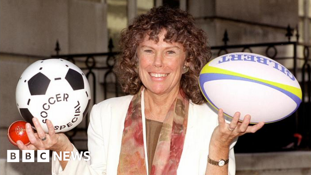 Red Lines: Kate Hoey - from international Marxist to Brexiteer - BBC News