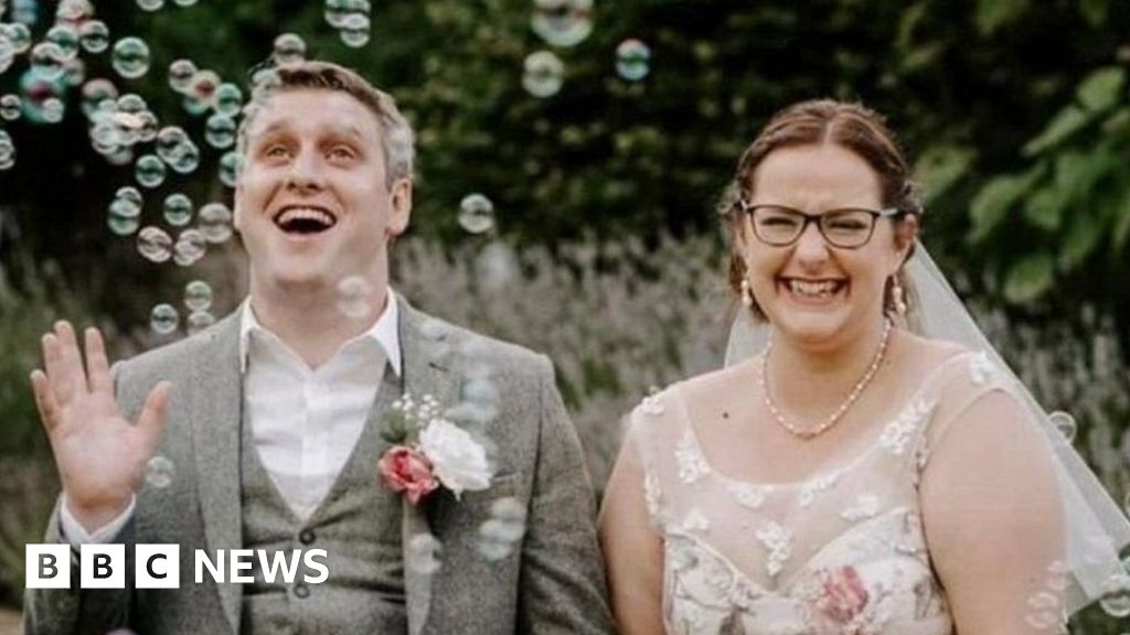 Ex-soldier Collin Reeves jailed for life for murdering neighbours - BBC ...