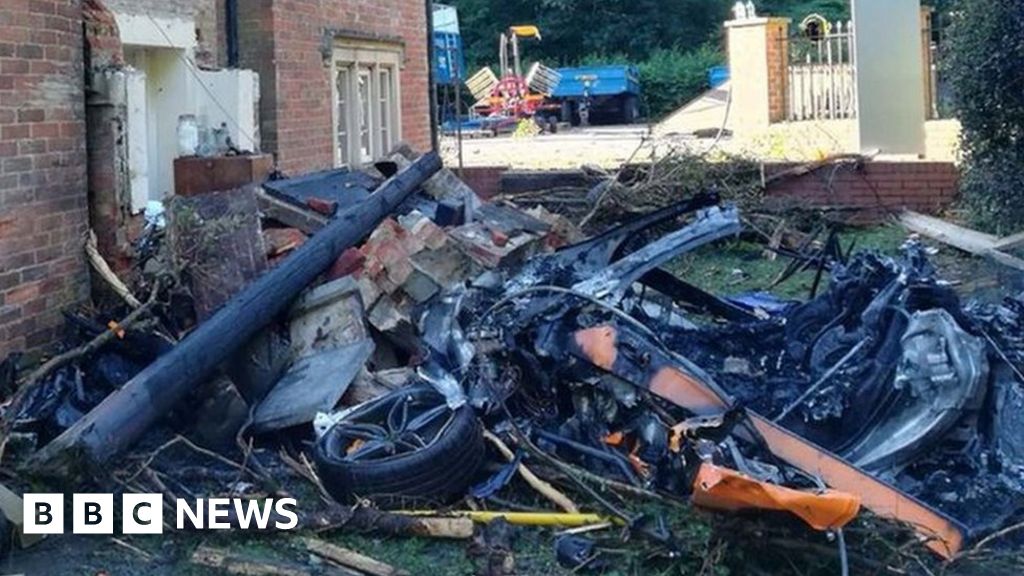 McLaren supercar destroyed in crash - BBC News