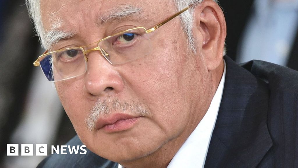 Malaysia PM Najib urged to resign by broad alliance - BBC News