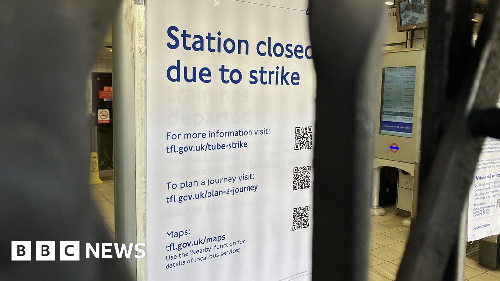 Navigating London on a day of Underground and national rail strikes ...
