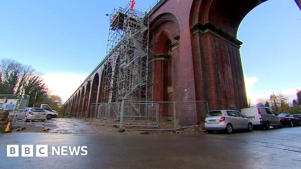 Whalley Viaduct: £1.6m facelift for 170-year-old structure - BBC News