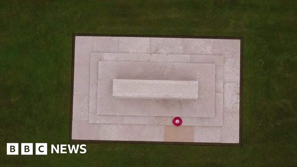 Somme battlefields from the air 100 years on - BBC News