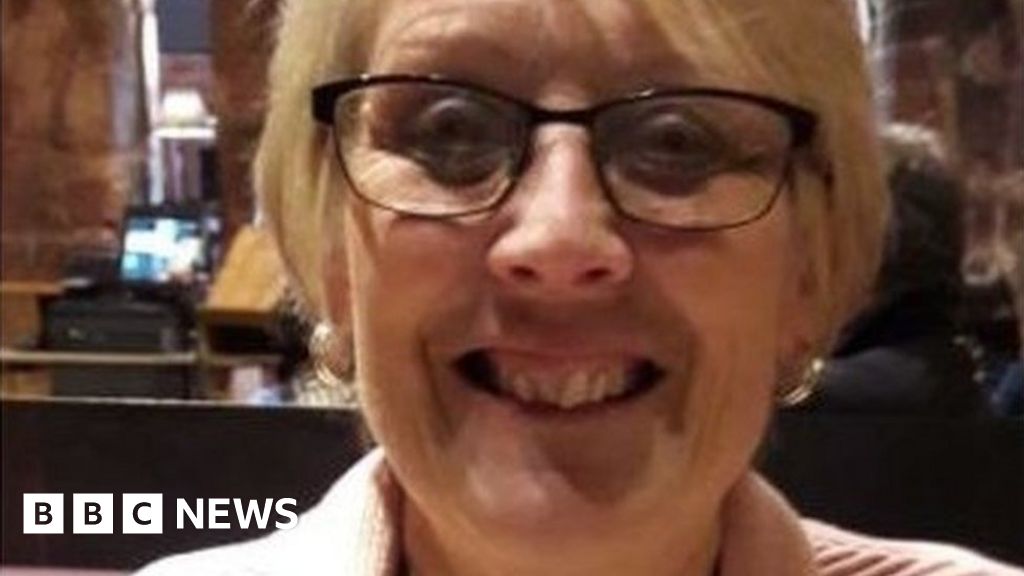 Suspect charged with Hull murder of Susan Atkinson - BBC News
