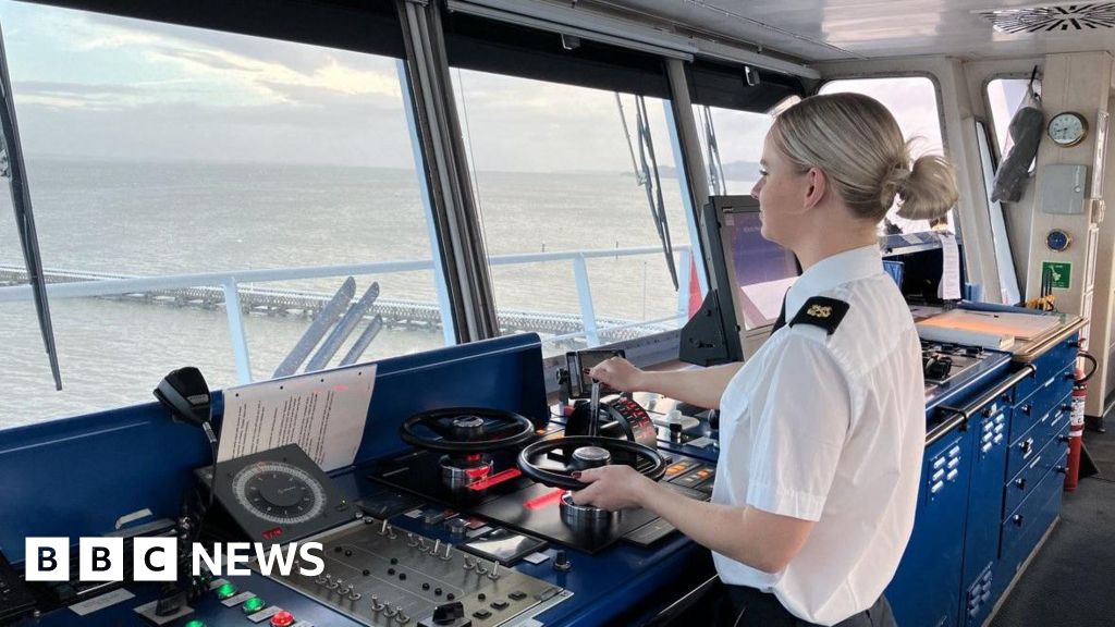 Sailor 'proud' to become Wightlink Ferries' youngest bosun