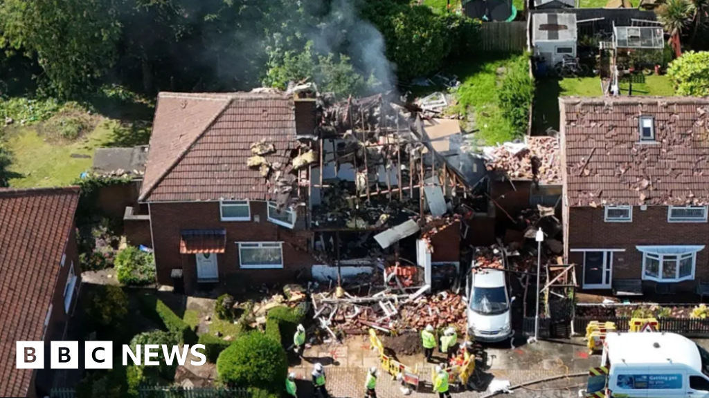 Man charged following Middlesbrough house explosion - BBC News