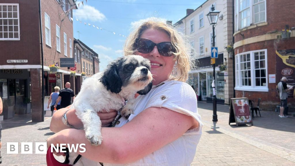Stone residents question logic over constituency changes - BBC News