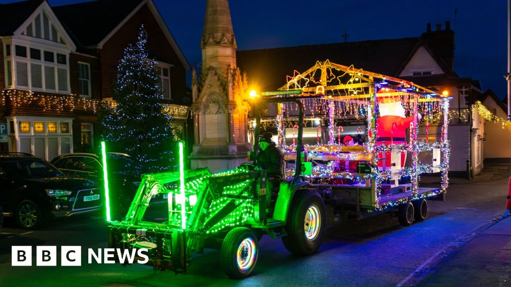 Eye Christmas Lights Tractor Run illuminates Suffolk's roads for ...