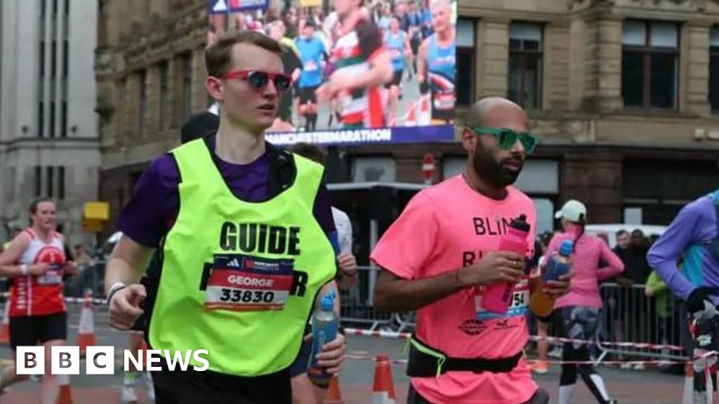 Blind man 'feels fantastic' after running Manchester marathon unaided ...