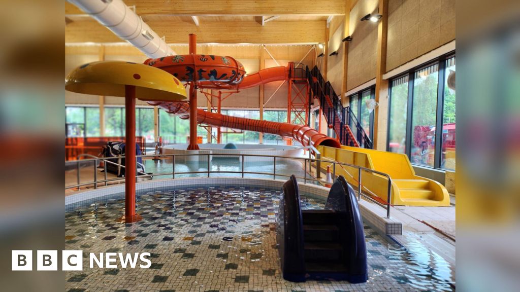 Medway: Pool to open on site of demolished leisure centre - BBC News