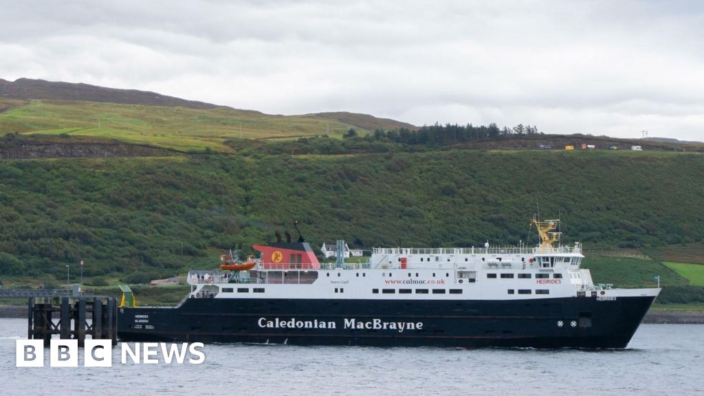 Skye, Uist and Harris ferry withdrawn after fault - BBC News