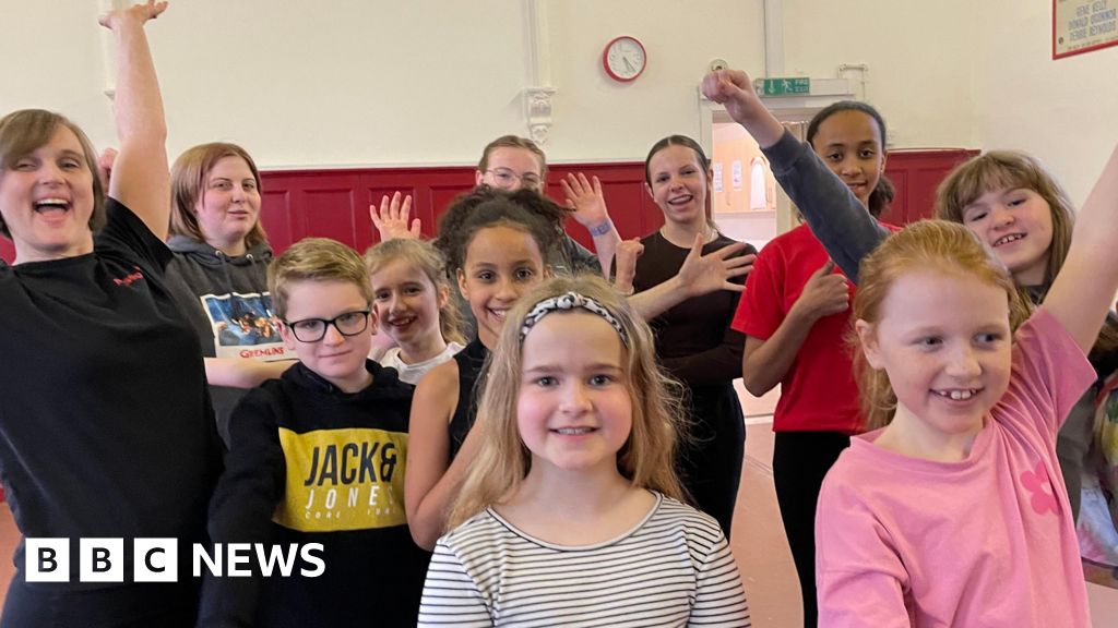 Catcliffe flood-hit theatre school reopens for fundraising concert ...